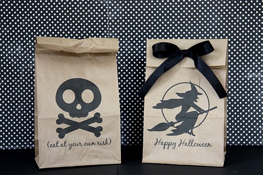 It's Written on the Wall: {Freebie} Fun Halloween treat bags & toppers ...