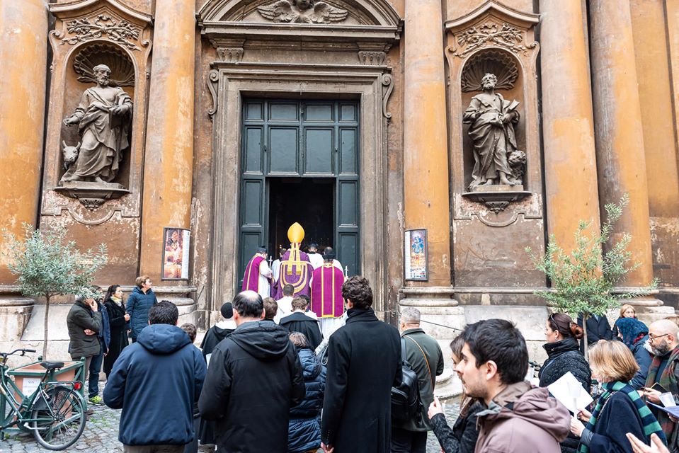 New Liturgical Movement: Abp Sample Celebrates Candlemas with the FSSP ...