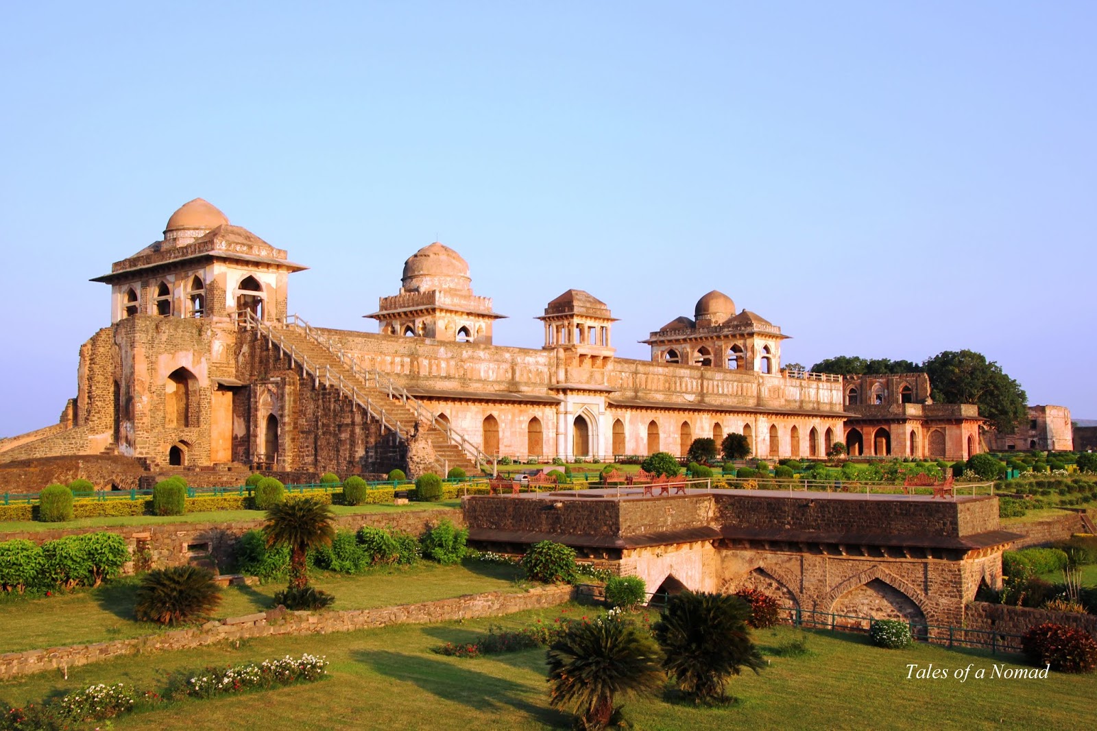 Tales Of A Nomad: Mandu: Lost in Time
