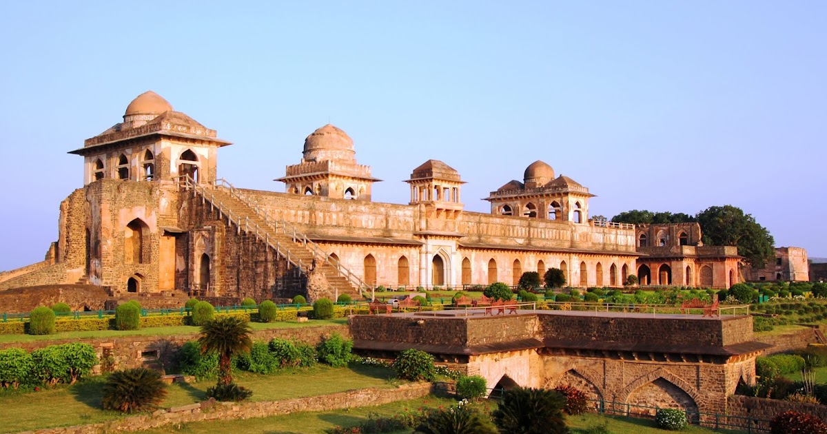 Tales Of A Nomad: Mandu: Lost in Time