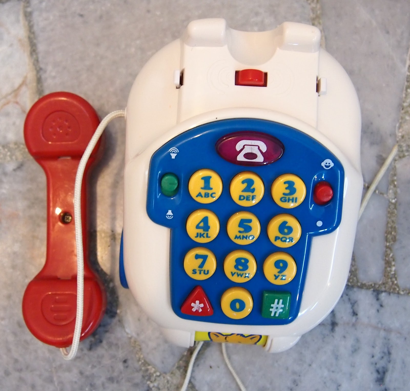JuaiMurah: Vtech Little Smart Pull and Learn Phone