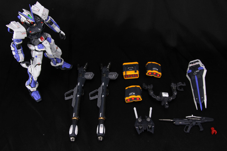 Custom Build: MG 1/100 Gundam Astray Blue Frame Full Weapon Form