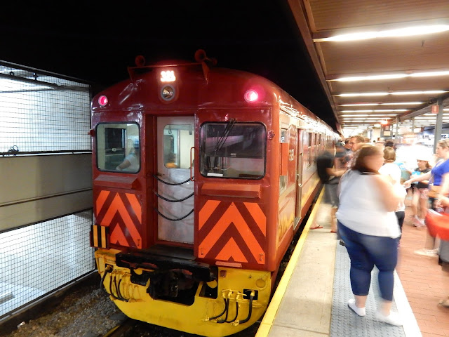 Epsilon's World: Redhen Train and Peronne Steam during Port Festival