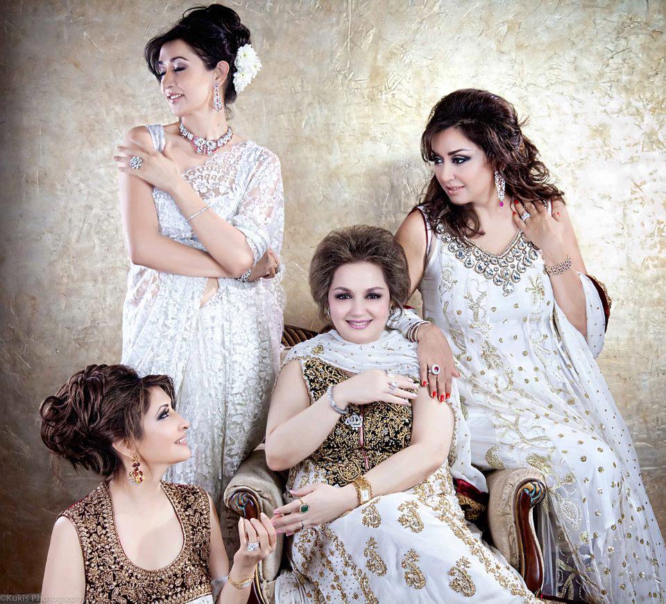 Fashion Mania : Pakistani Singer Madam Noor Jahan Beautiful Daughters Fashion Mania : Pakistani Singer Madam Noor Jahan Beautiful Daughters