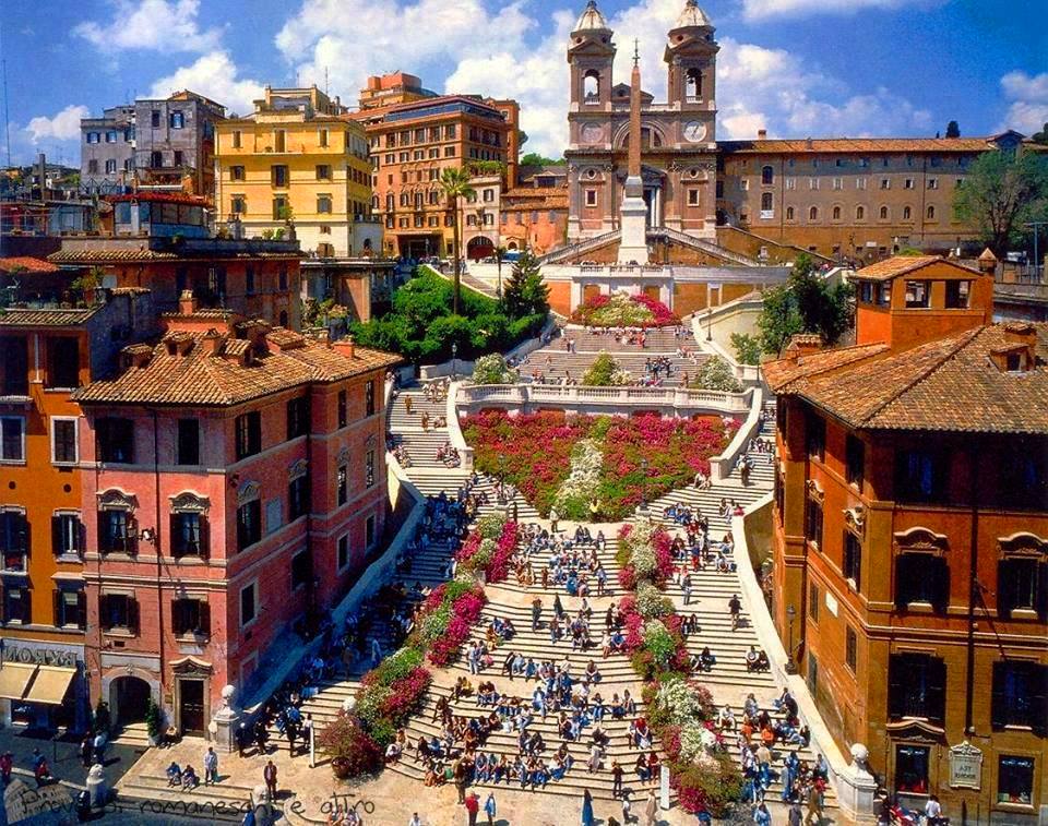 Storia di Scandale: Piazza di Spagna