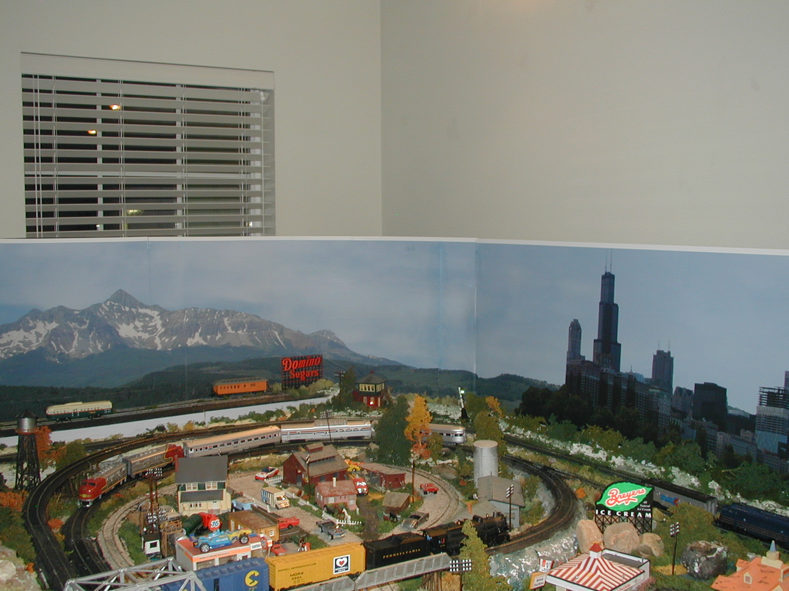 Hobby On Trains: HO Train Layout