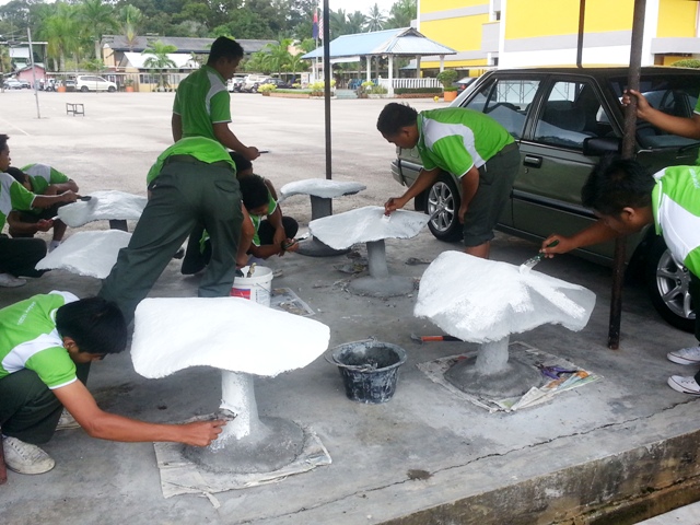 MPV LANDSKAP DAN NURSERI: BUAT CENDAWAN BATU SIMEN FERRO