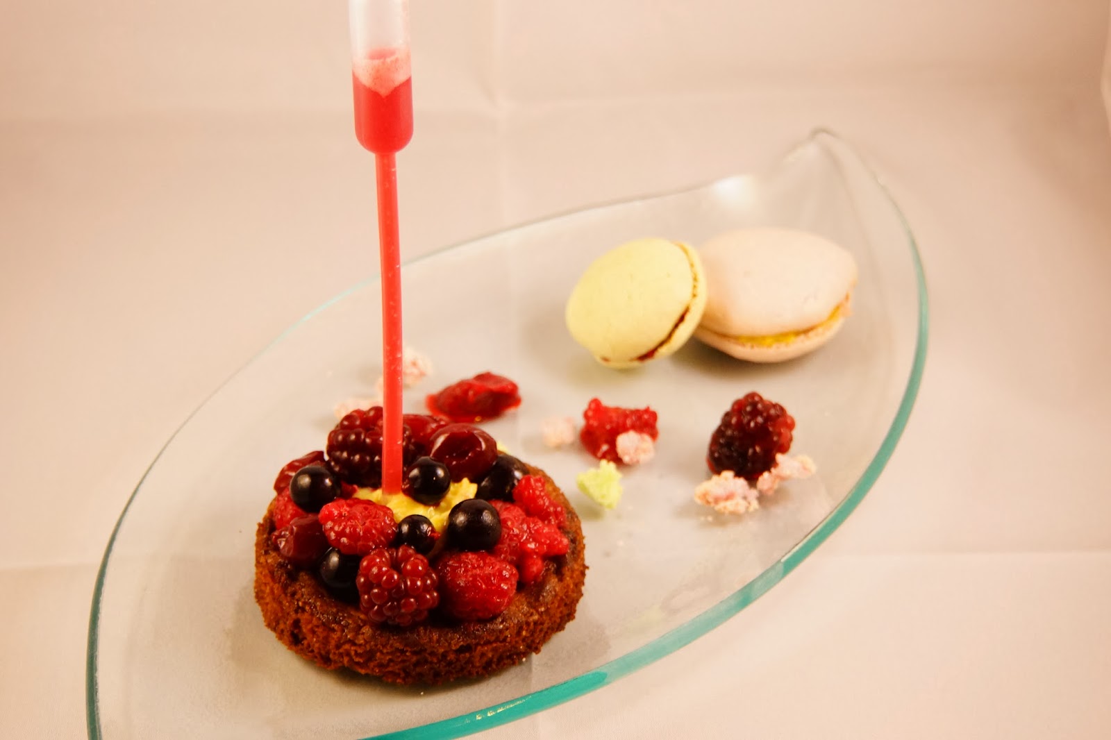 Sablé aux fruits rouges et crème de pistache