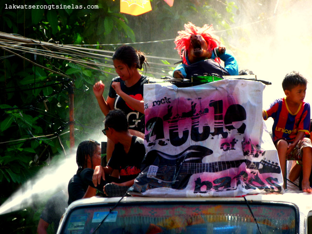 A WALK-THROUGH OF THE PARADA NG LECHON FESTIVAL - Lakwatserong Tsinelas