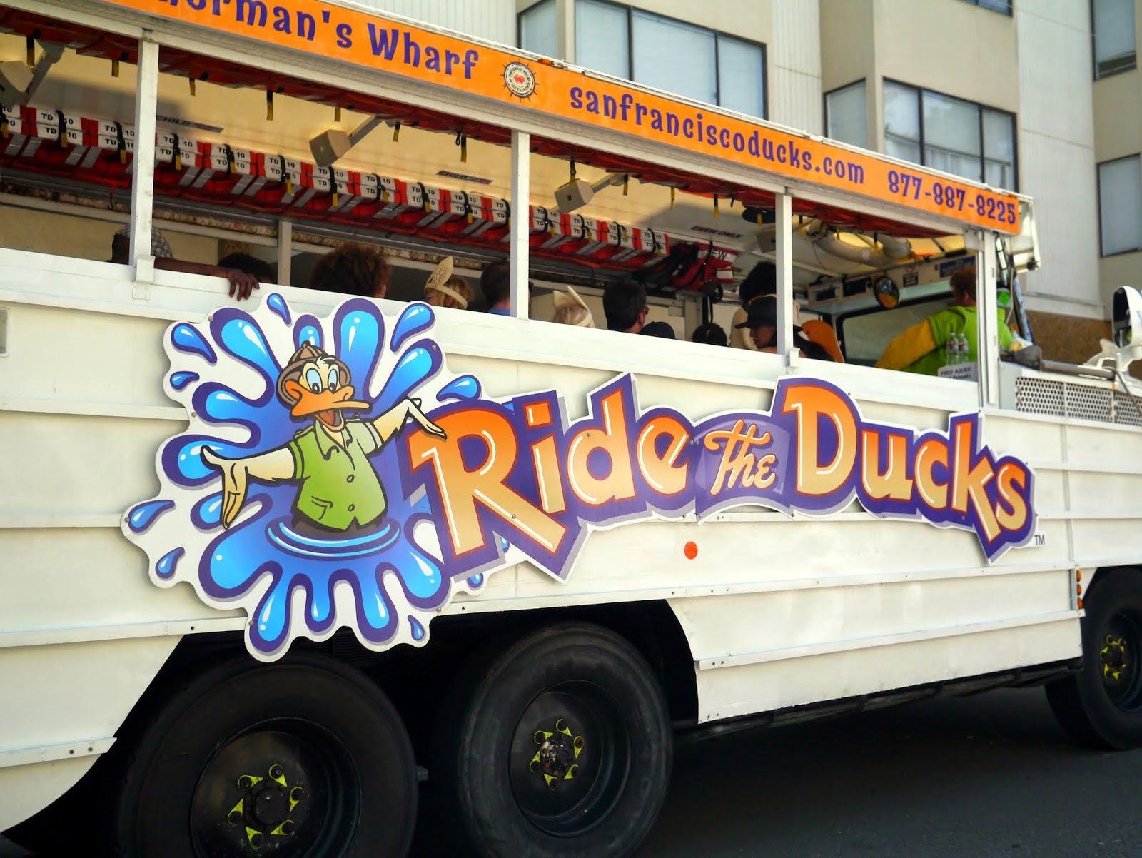 Little Hiccups: Easter Parade + a Ride the Ducks Give Away