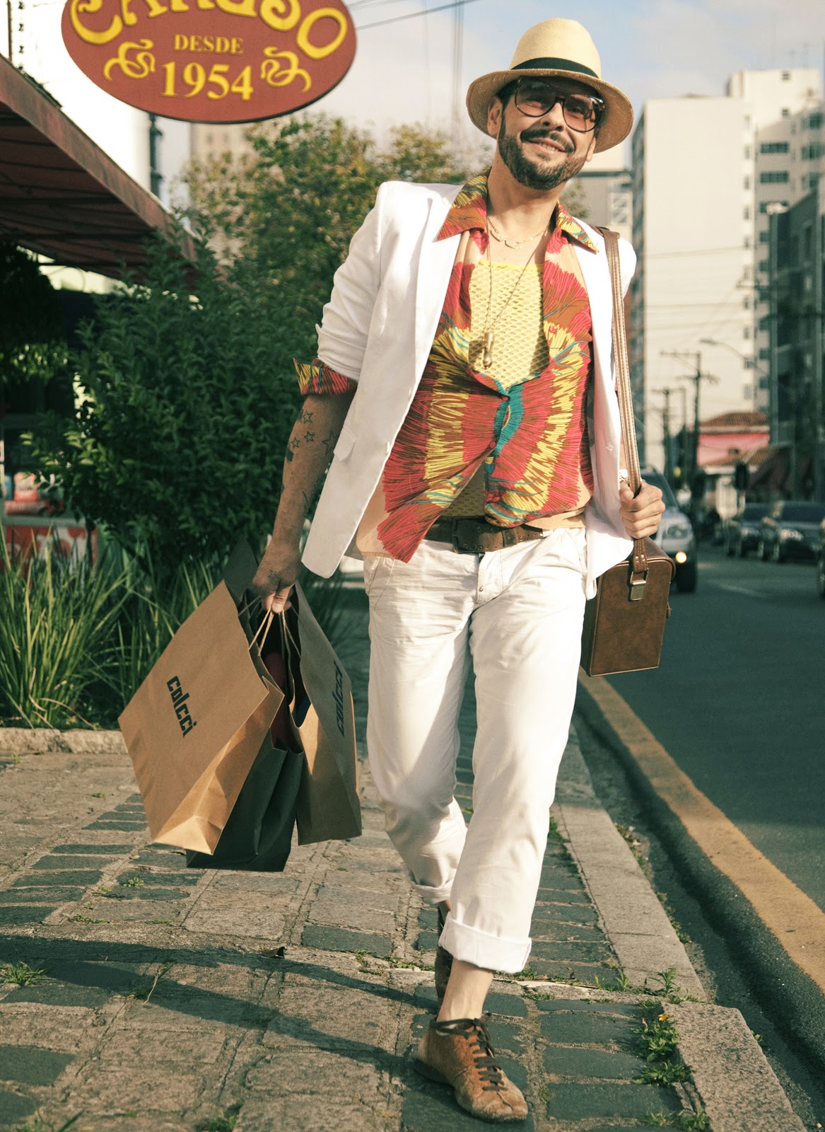 The name that says it all: Victor Salvaro. #by: Márcia Schwarz Perel