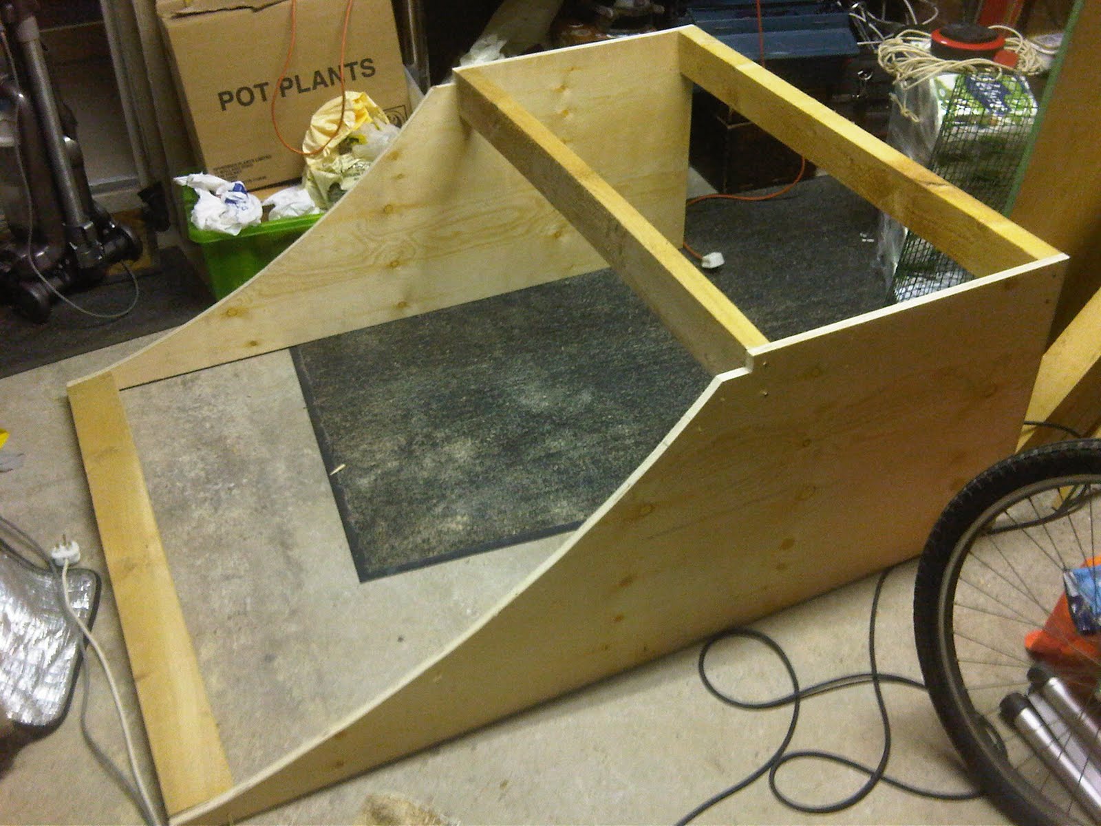 The Dirt Box - Mountainboard Blog: June 2011