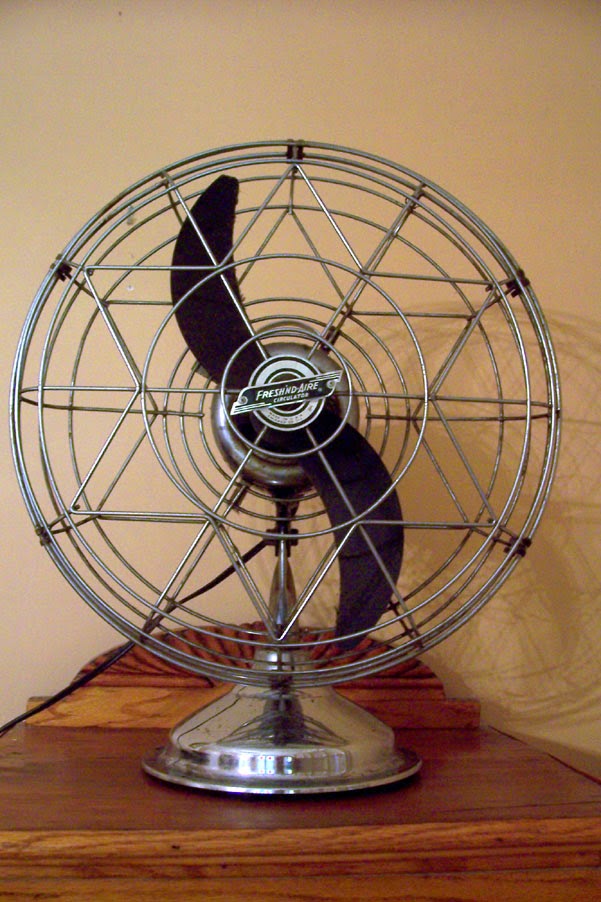 Saturdays Vintage Finds: Vintage Fan Fanatic