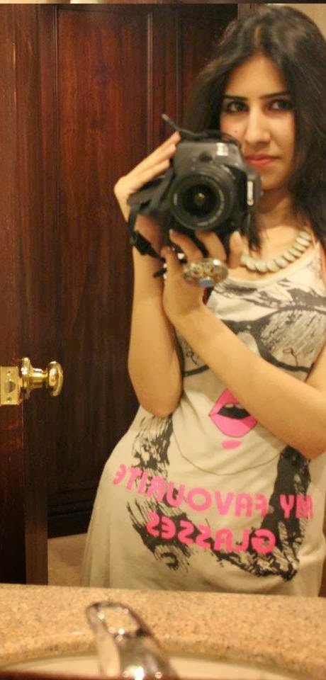 Absa Komal | MangoMag