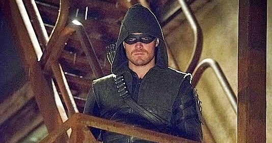 SNEAK PEEK : More Footage From "Arrow: The Offer"