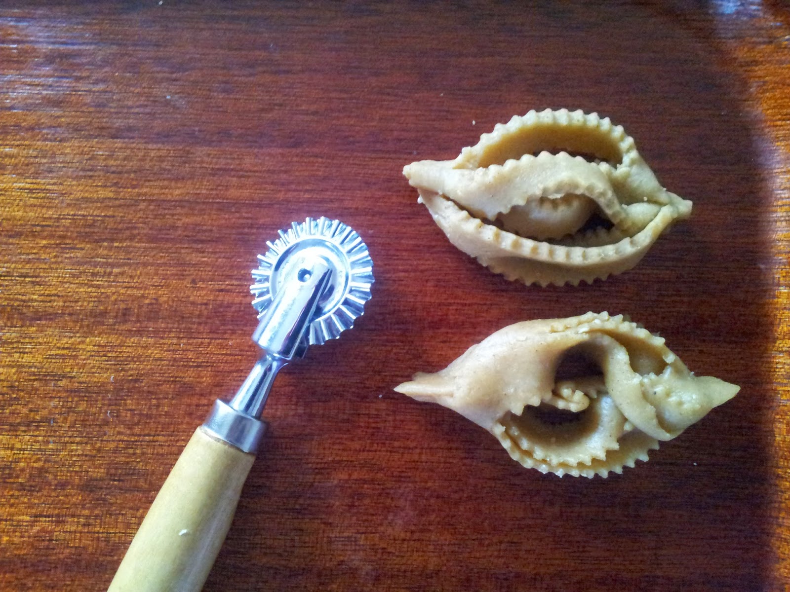 Chebakia ou mkharka ~ La cuisine méditerranéenne de Safa