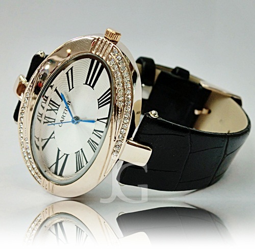 CARTIER OVAL WATCH LEATHER Rp 200.000