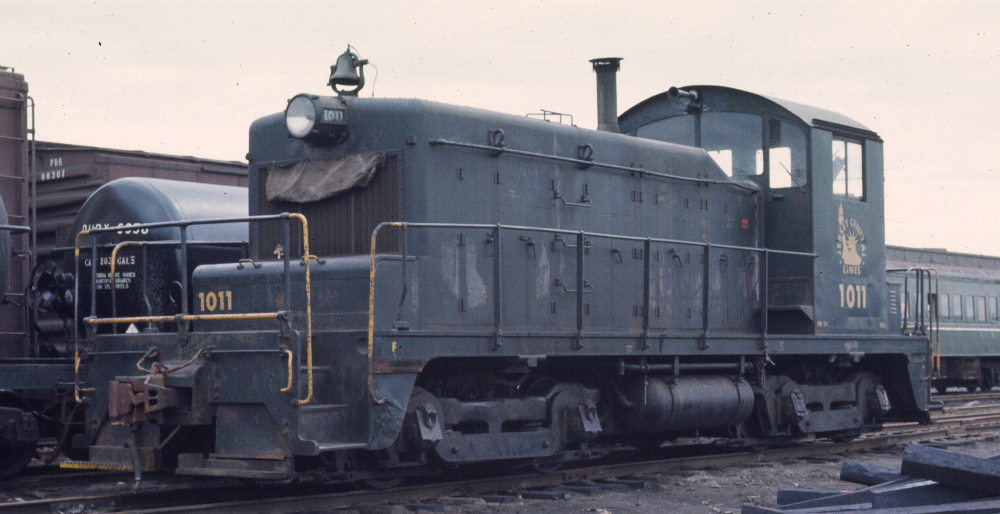 Eddie's Rail Fan Page: Central Railroad of New Jersey EMD SW 1 yard ...