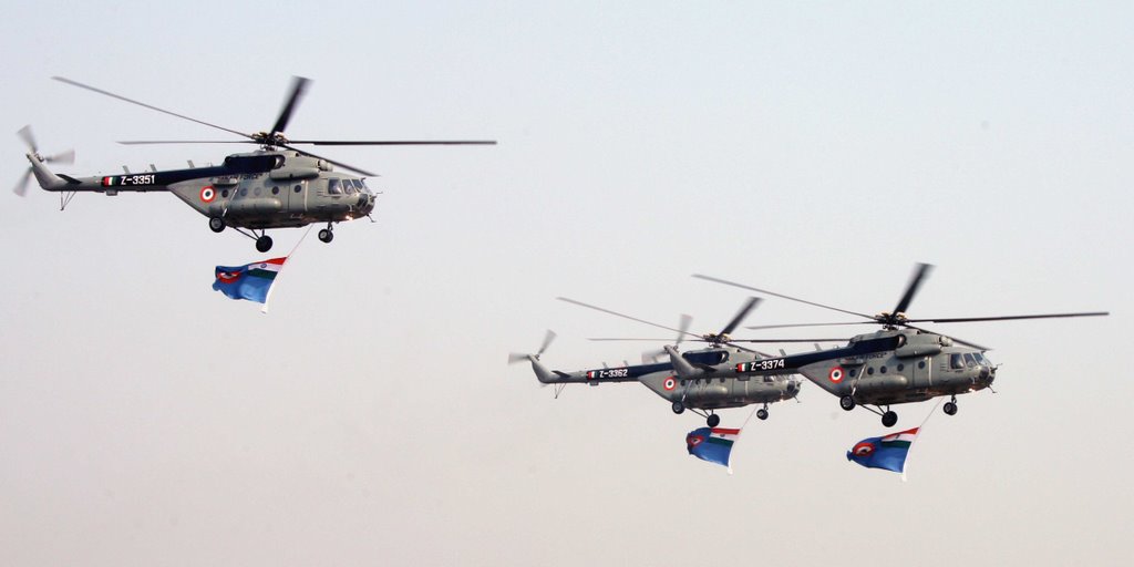 LIVEFIST: PHOTOS #3: IAF's 79th Air Force Day Flight Display