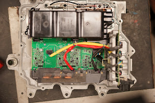 Isopack: 2013 (Second Generation) Nissan Leaf Drive Unit Teardown