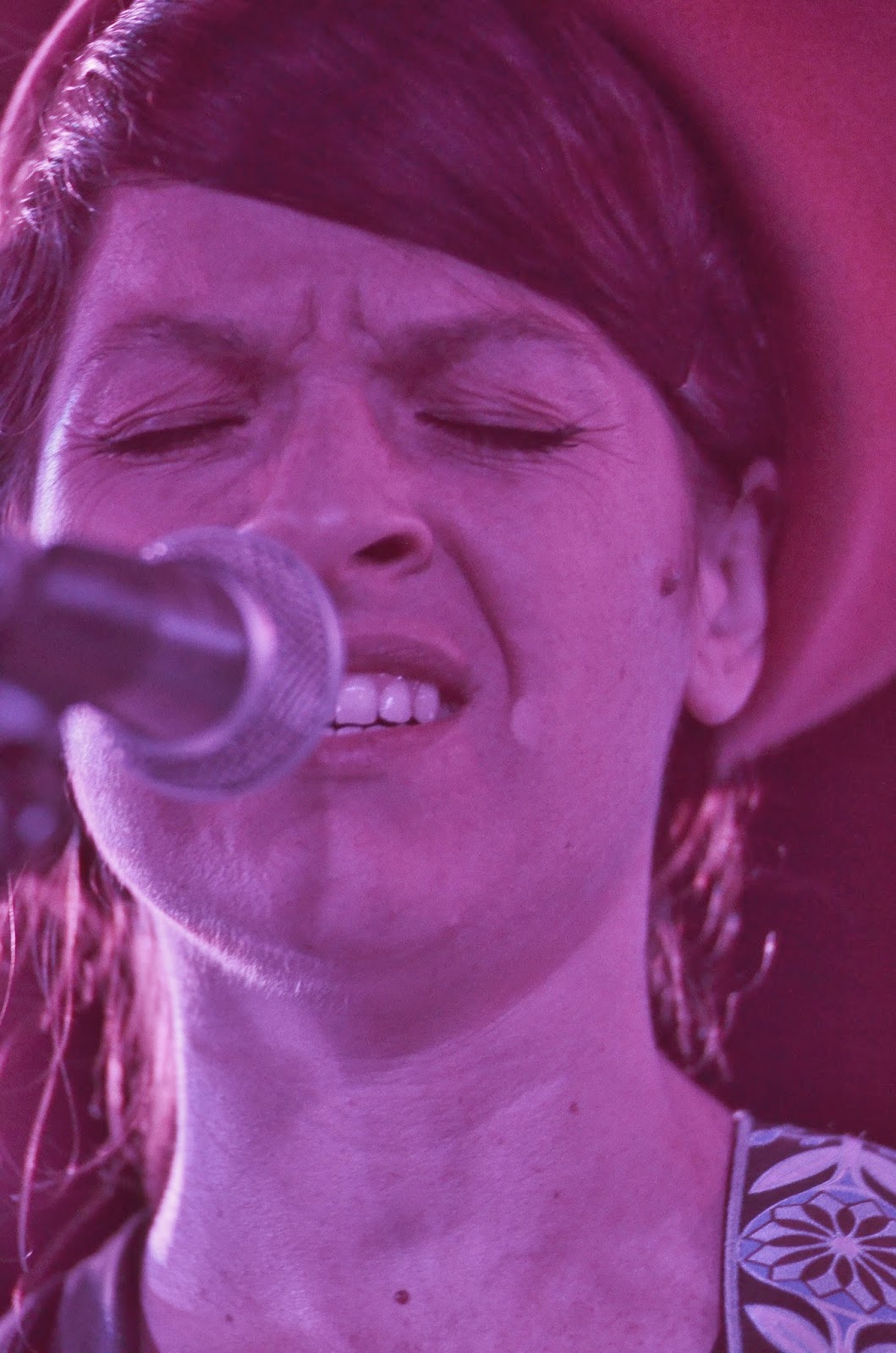 Jesca Performs in Chicago - Chicago Concerts, Festivals, Events and ...