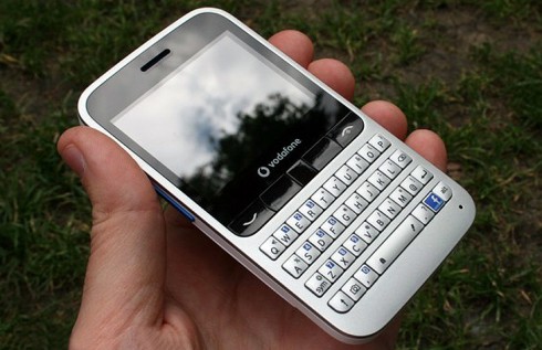 Entertainment News: Vodafone Launching The 555 Blue "Facebook Phone" In ...