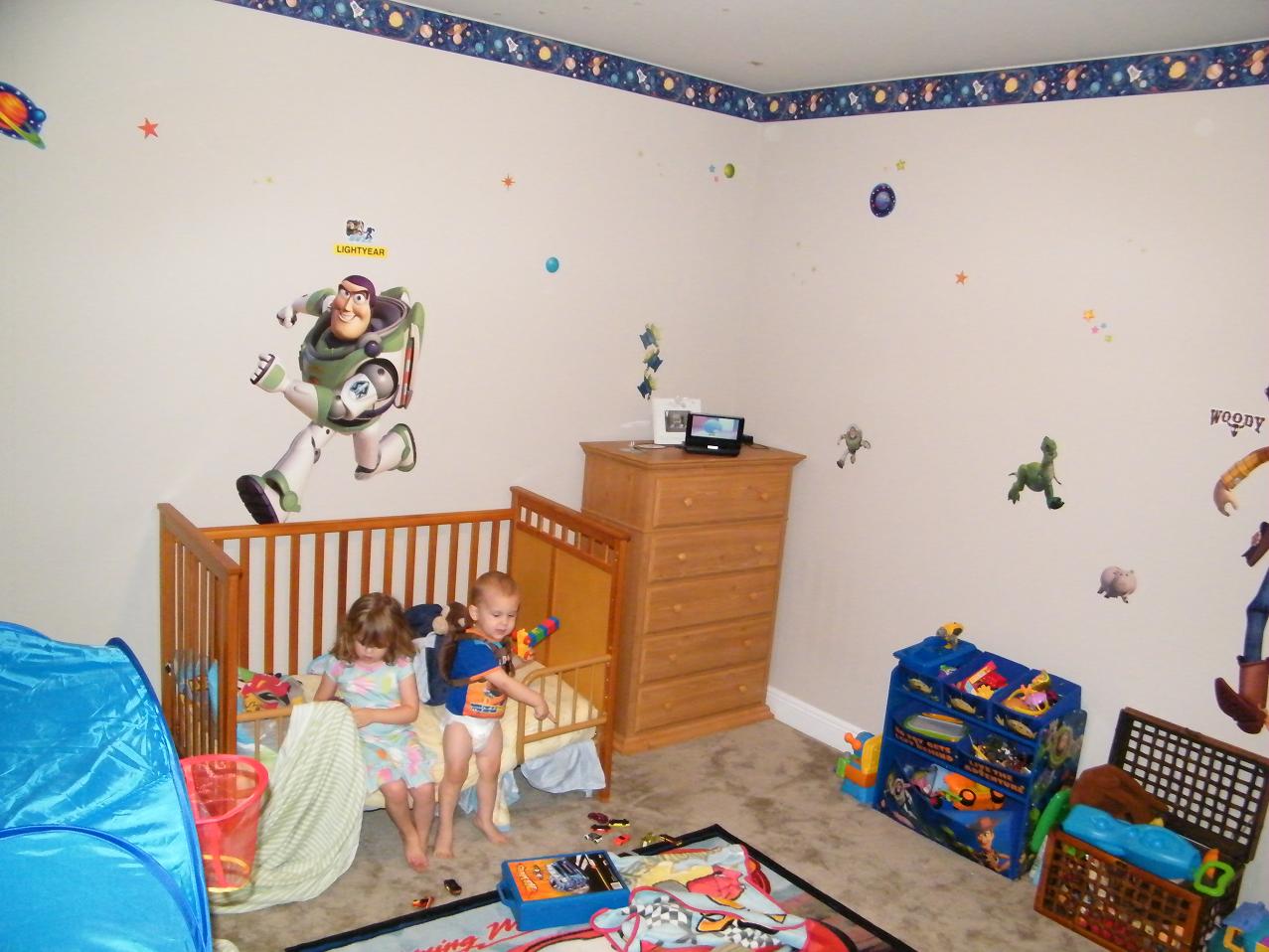 Everyday thoughts about the Henry's: Alex's Room