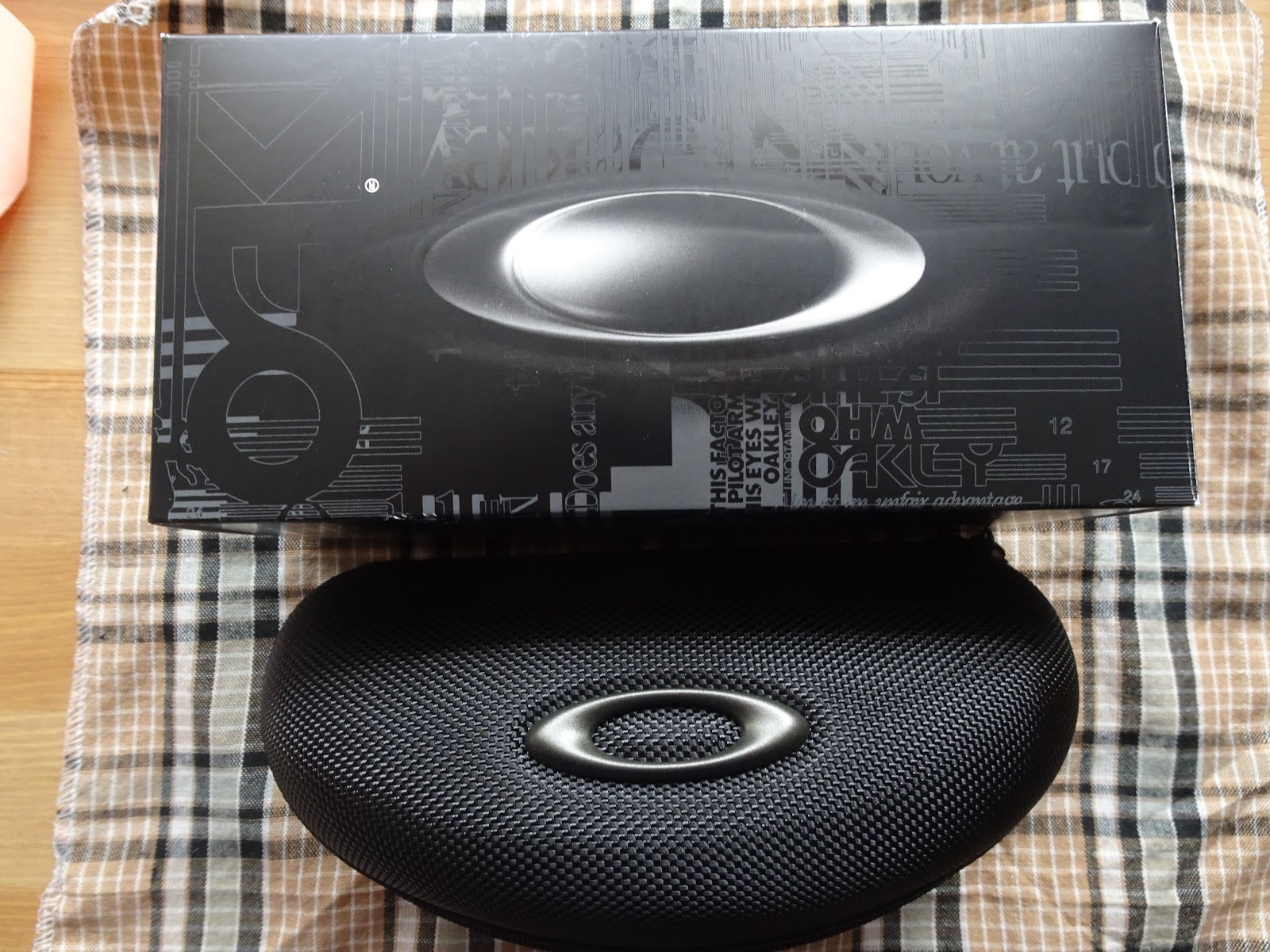 Review of The Oakley Radar EV path Biking glasses - MissLJBeauty