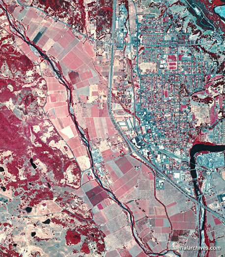 Sarah Pope's Map Catalog: Infrared Aerial Photo