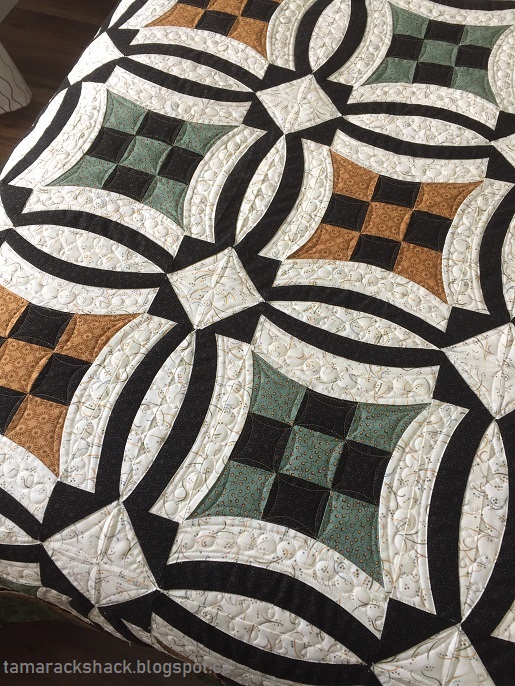 Tamarack Shack: Curved Nine Patch