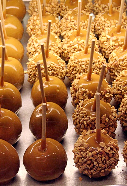 Caramel and Peanut Apples