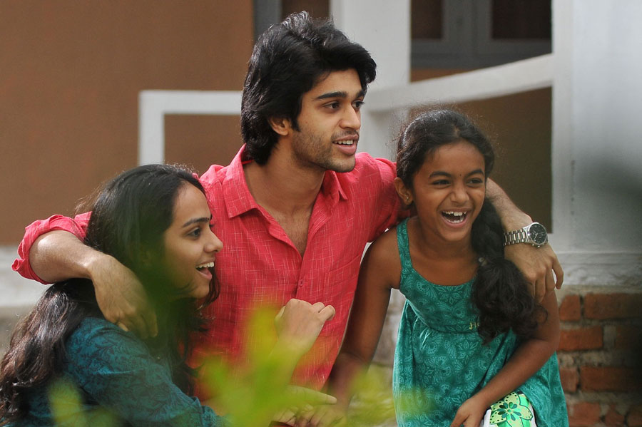 Life Is Beautiful Movie Stills Photos