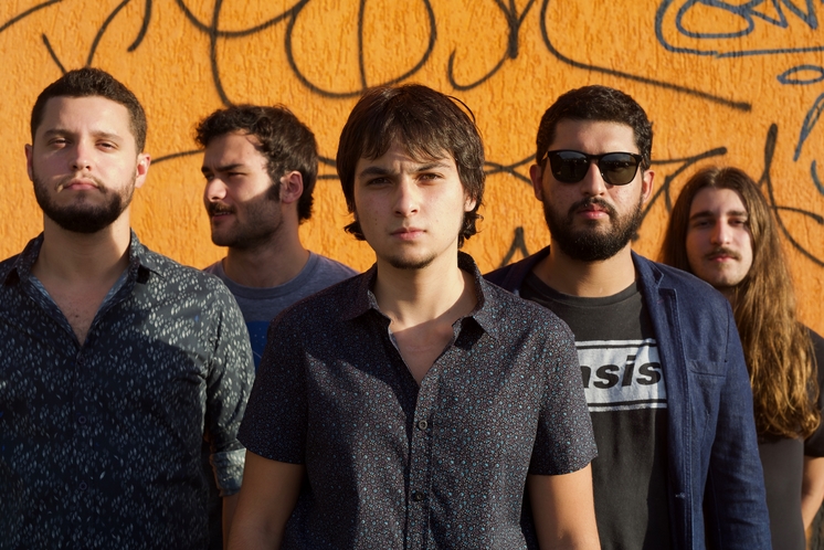 Daparte, a mais nova aposta da cena alternativa brasileira, aquece para ...