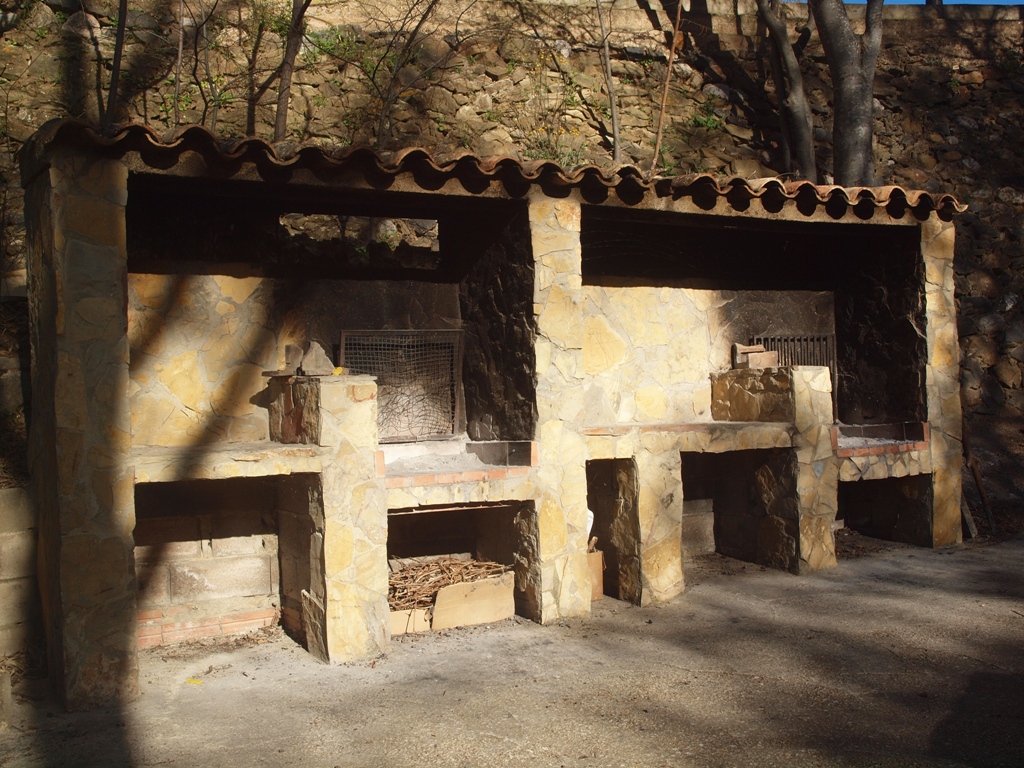 SOM DE PÍCNIC: Zona de pícnic La Font Vella, El Lloar, Priorat