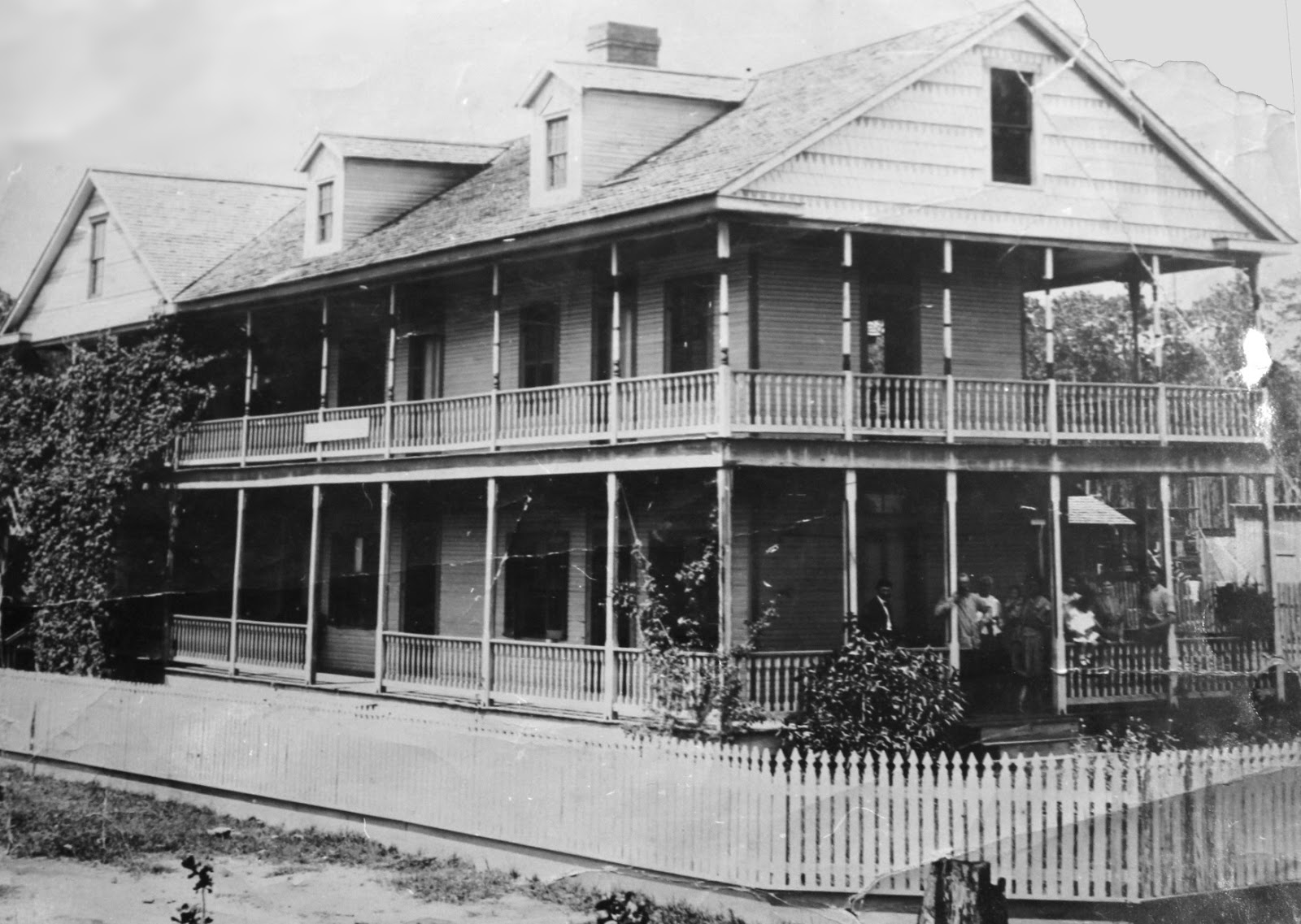 Tammany Family: The History of Folsom