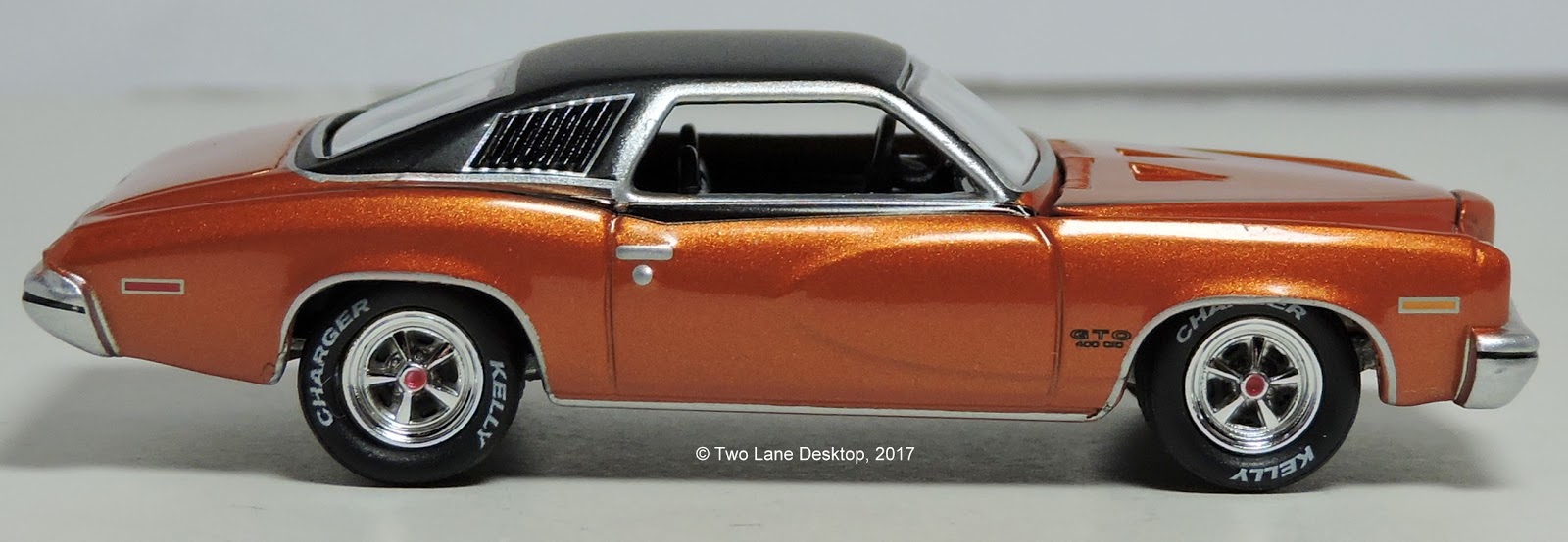 Johnny Lightning 1973 Pontiac GTO and M2 Machines 1969 Pontiac GTO