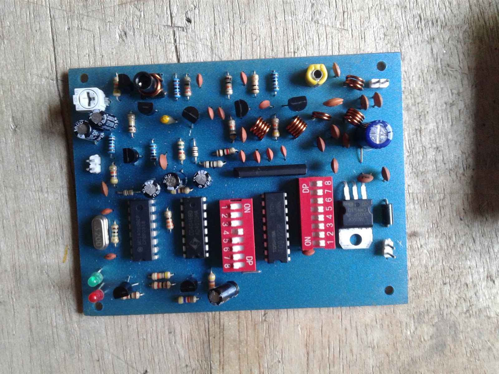 Pemancar FM Murah: Rangkaian Pemancar FM C930 modif ke C1970