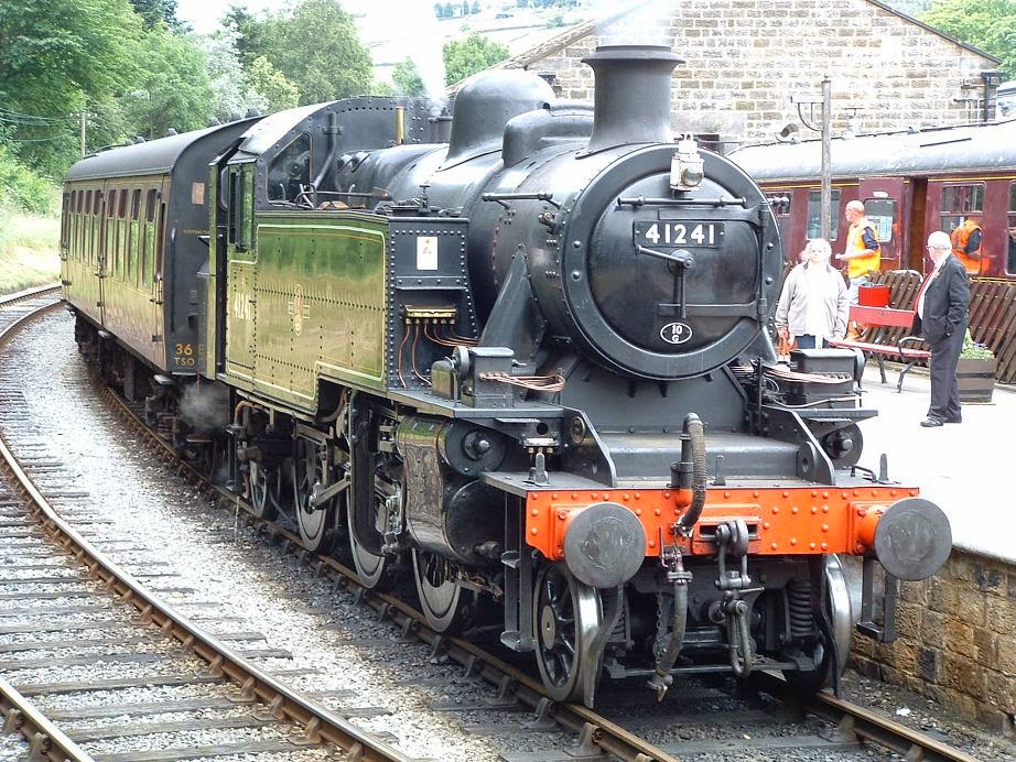 Steam Memories: Ivatt class 2 tank locomotive