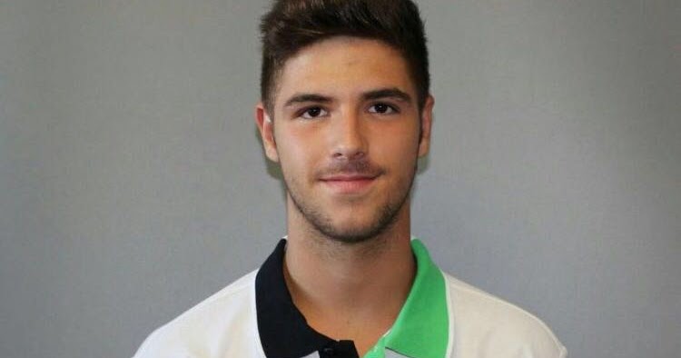 Primer equipo: DEFENSA: Peri.