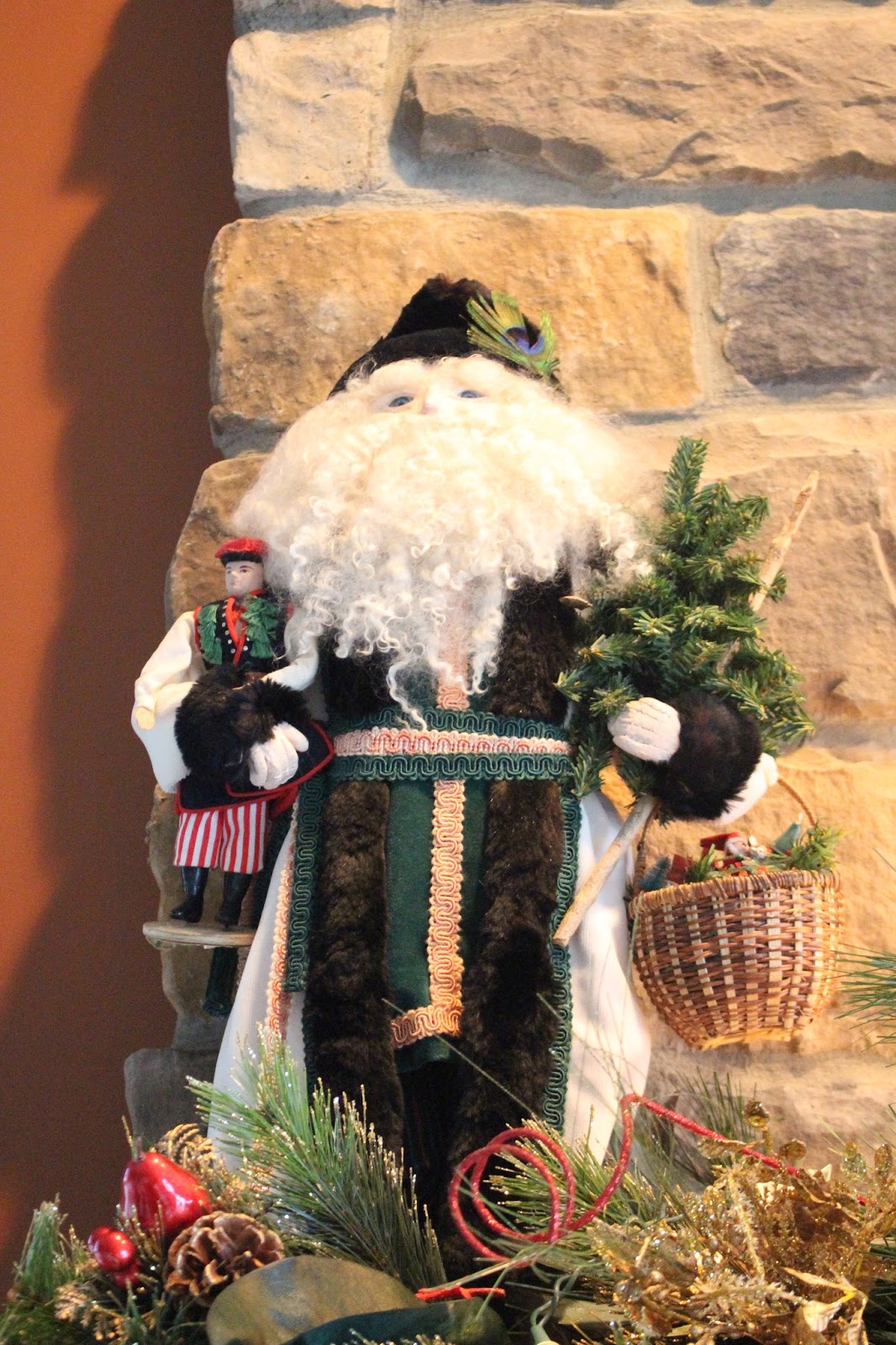 Designs by Pinky: Christmas Mantle and Hearth