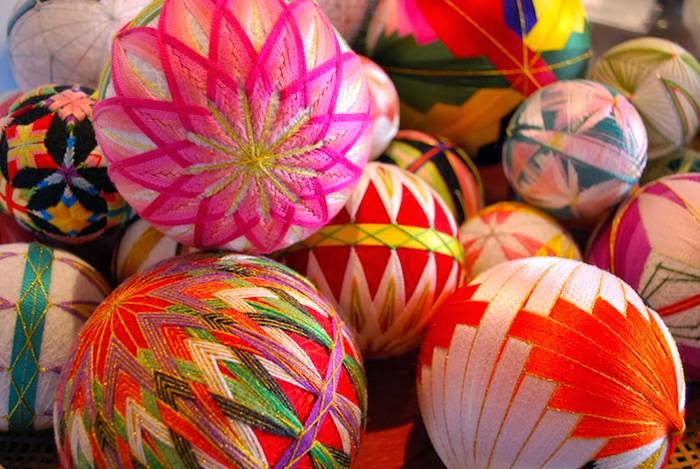 Mail2Day: Stunning Embroidered Temari Balls Created by 92 Years Old ...