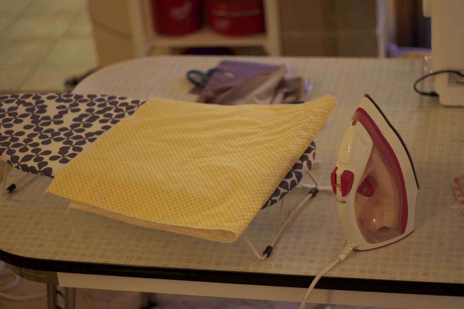 whitebrickwall: I'm a Lean Mean Sewing Machine!