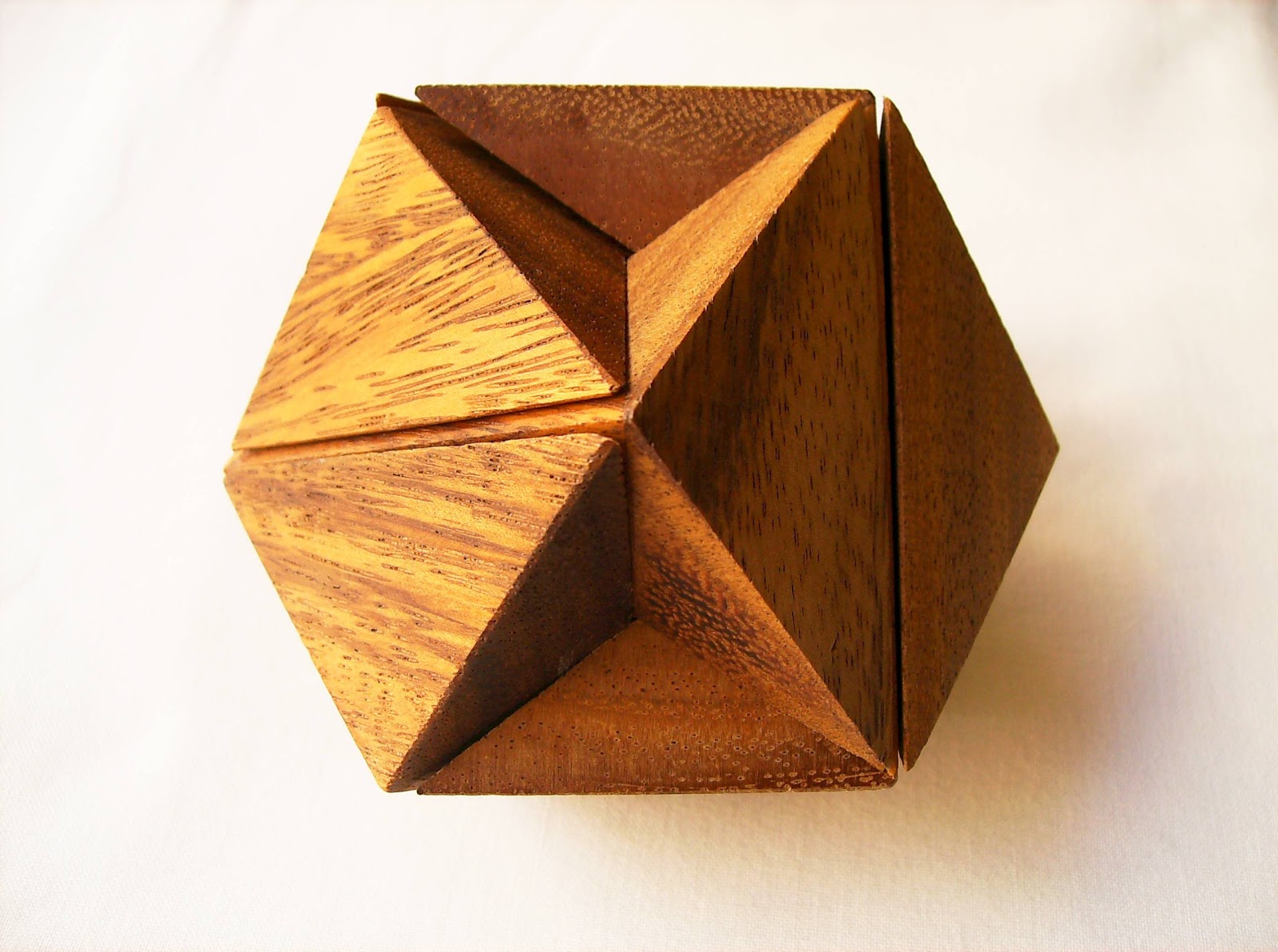 Gabriel Fernandes Puzzle Collection Hexagon Cube gabriel-fernandes-puzzle-collection-hexagon-cube