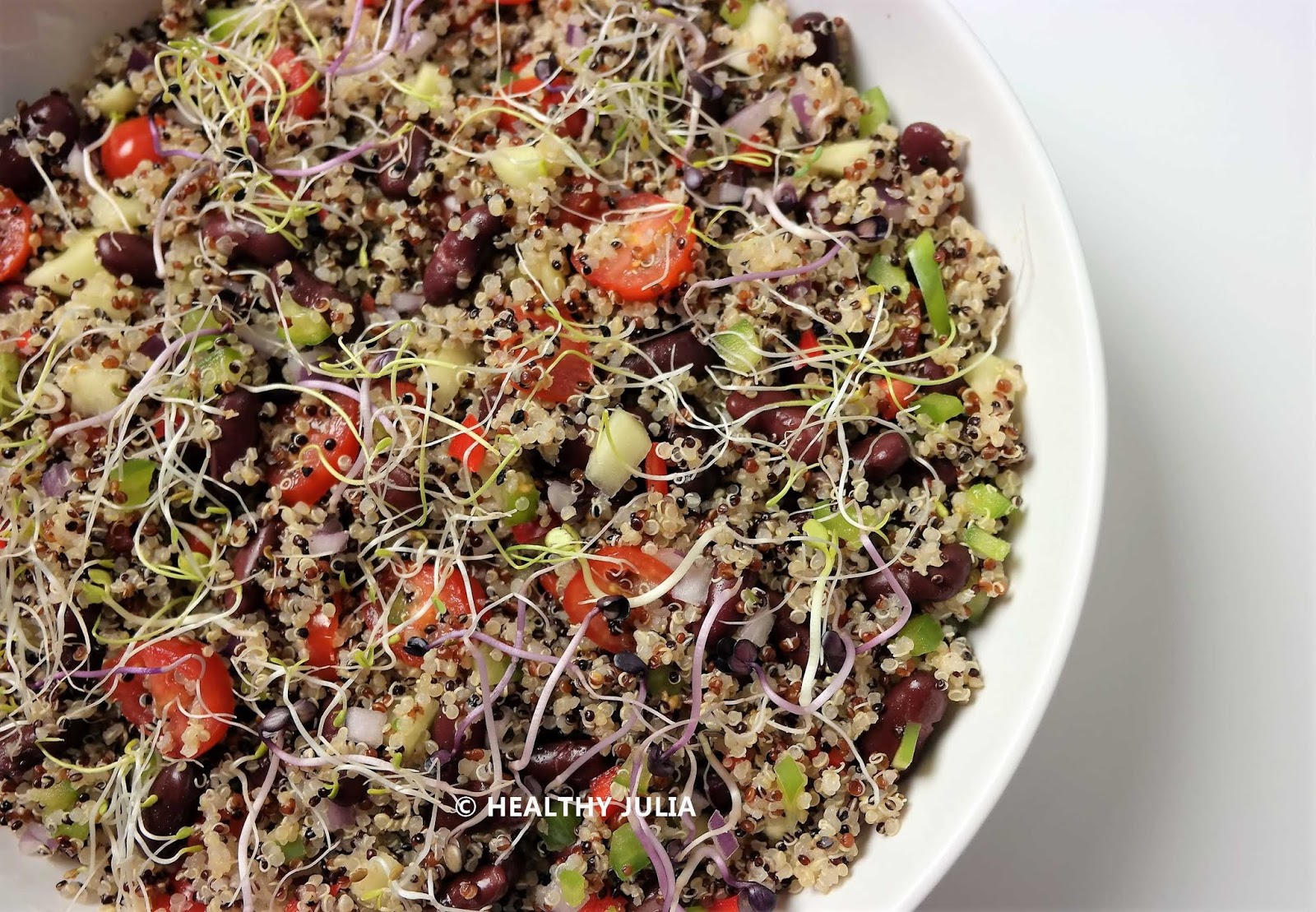 SALADE DE QUINOA, HARICOTS ROUGES ET POIVRONS #VEGAN - Healthy Julia