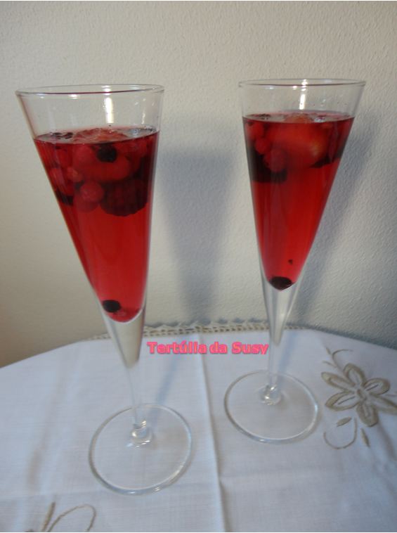 Cocktail de frutos vermelhos - Tertúlia da Susy