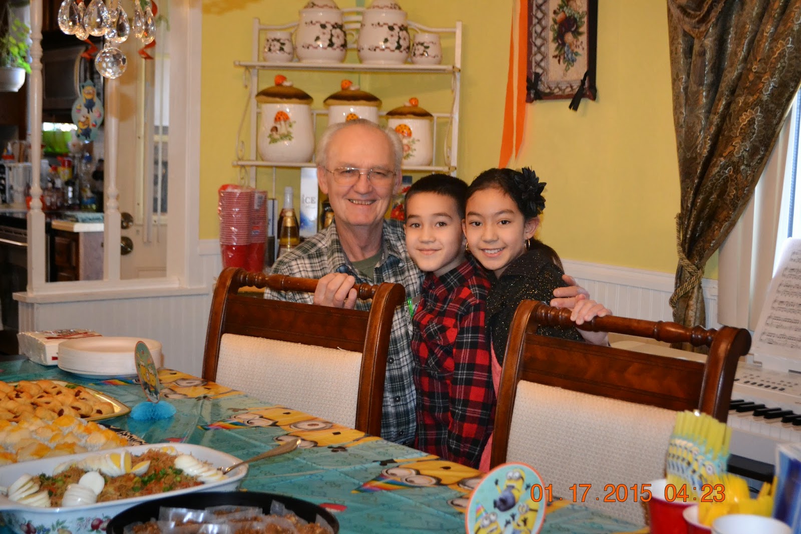 Kids e-Connection: Minion Theme on EJ's 8th Birthday