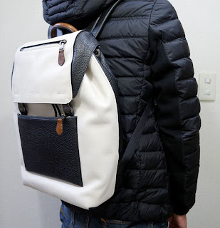 ゆるりブログ: COACH(コーチ)のマンハッタン バックパック ミックスド レザー(57759)の意表を突くカラーリングに心を砕かれる :)