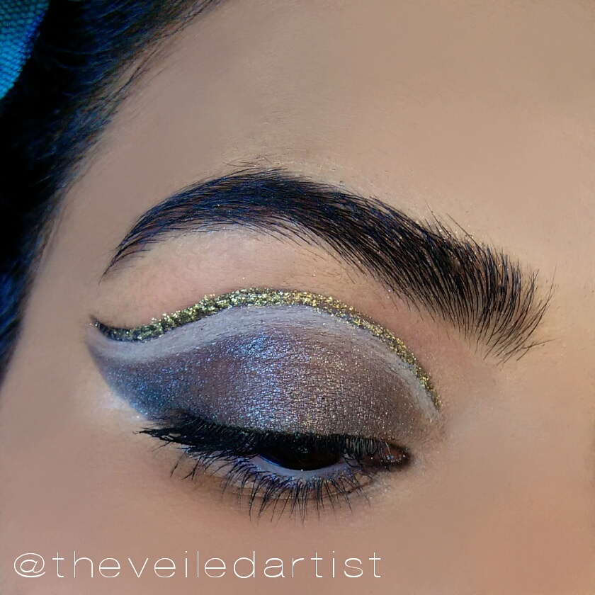 Majestic 👸🔥💕 Double glitter cut crease makeup look - The Veiled Artist
