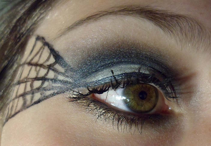 Luhivy's favorite things: Halloween Makeup : Spider Web
