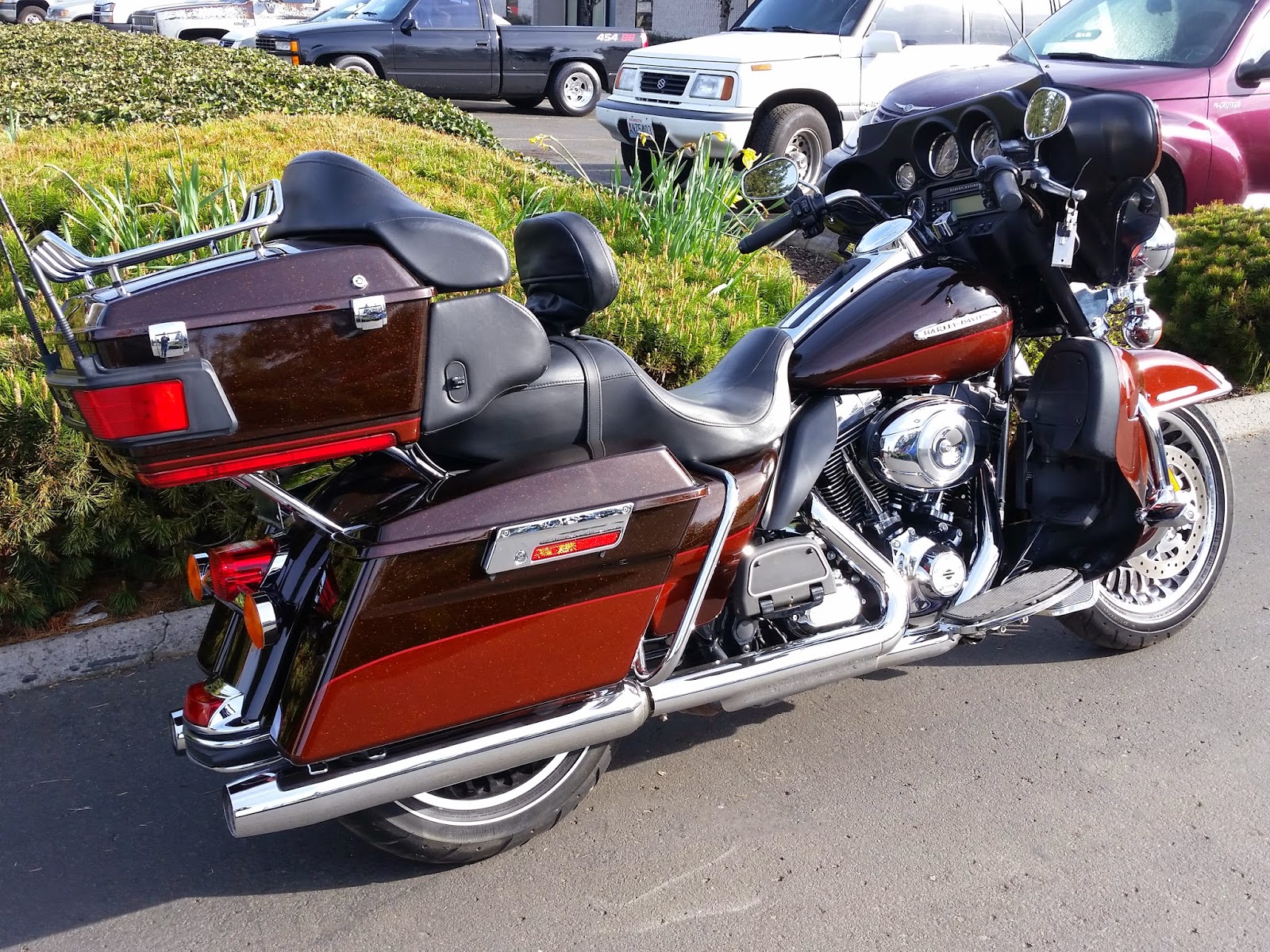 OMG Motorsports: 2011 HARLEY FLHTK ULTRA LIMITED 5,900 MILES CANDY ROOT ...